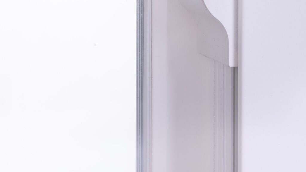 The essential hardware features of modern sash windows | Fairco